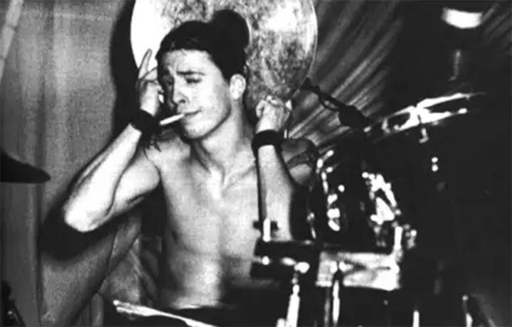 Spunta un vecchio inedito di Dave Grohl: “Hooker On The Street ...