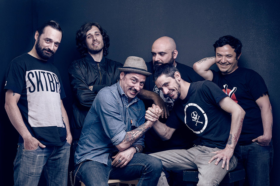 Le foto dei Linea 77 in concerto @Estathé Market Sound a Milano ...