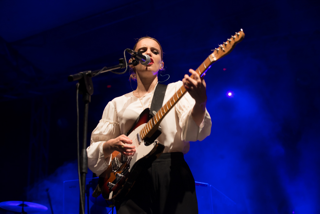 Le foto di Anna Calvi al Sexto 'Nplugged | Rolling Stone Italia