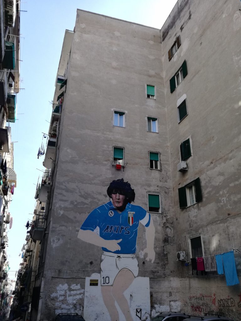 Buon compleanno Diego Maradona, Santo Patrono di Napoli | Rolling Stone ...