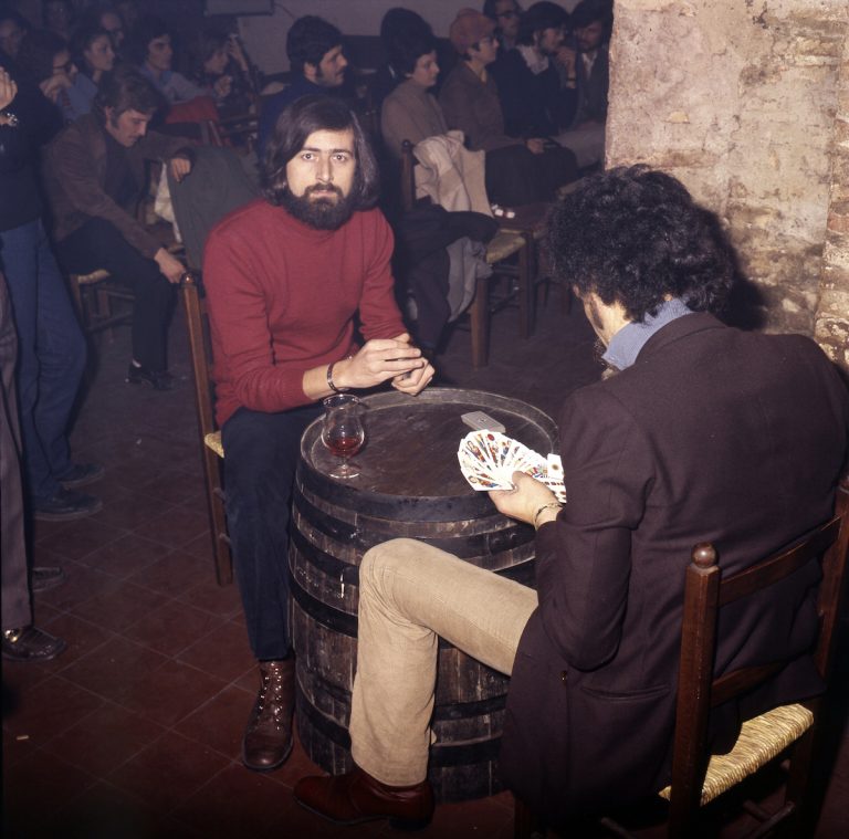 Gli 80 Anni Di Francesco Guccini Luomo Che Ha Fatto Letteratura Con