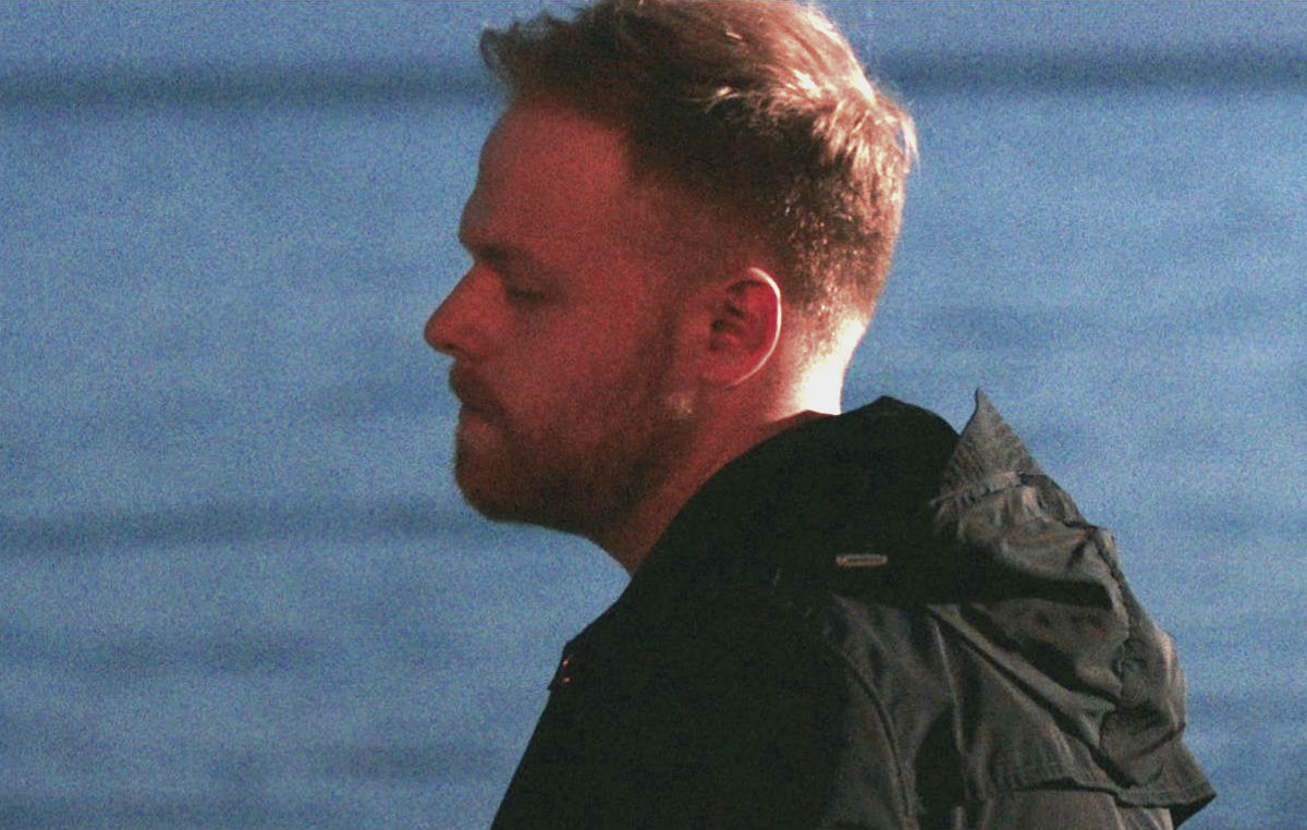 Com'è nata 'Leave a light on', raccontato da Tom Walker | Rolling Stone ...