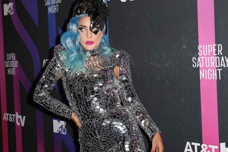 Lady Gaga, ecco la tracklist del nuovo album ‘Chromatica’ | Rolling ...