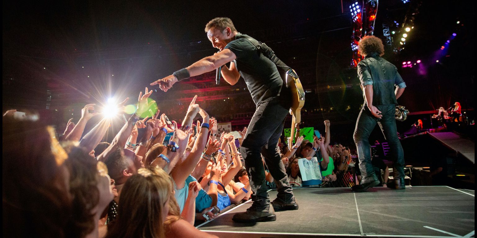 Parla Springsteen: le cover, i prezzi dei biglietti, gli archivi ...