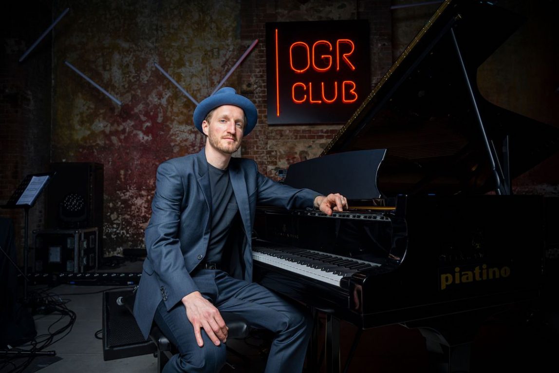 Jeremiah Fraites ha trasformato le OGR in una macchina del tempo ...