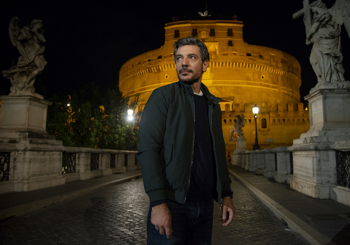 ‘MUTI’, l’action thriller con Morgan Freeman tra detective tormentati e ...