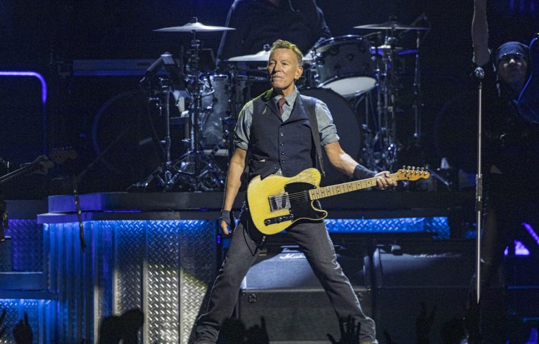Bruce Springsteen a San Siro non c’è, ma i fan si ritrovano lo stesso a ...
