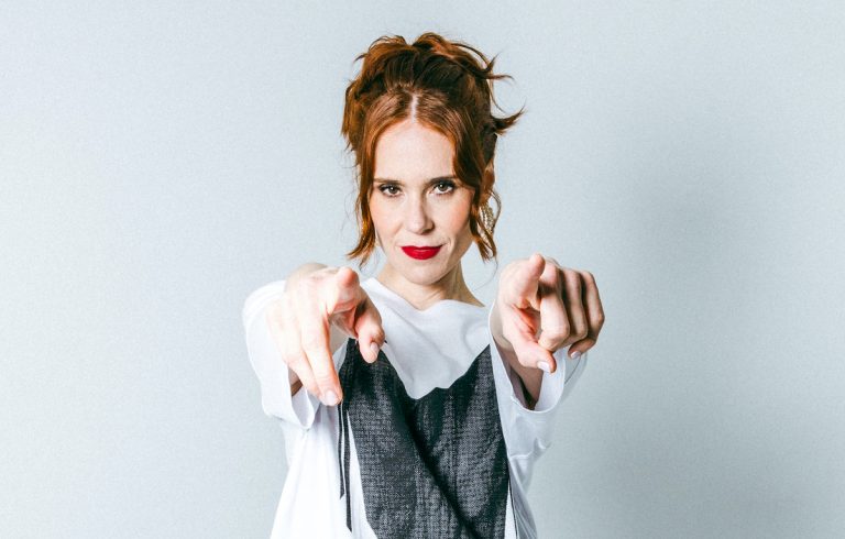 Usare OnlyFans per finanziare i tour: parla Kate Nash | Rolling Stone ...