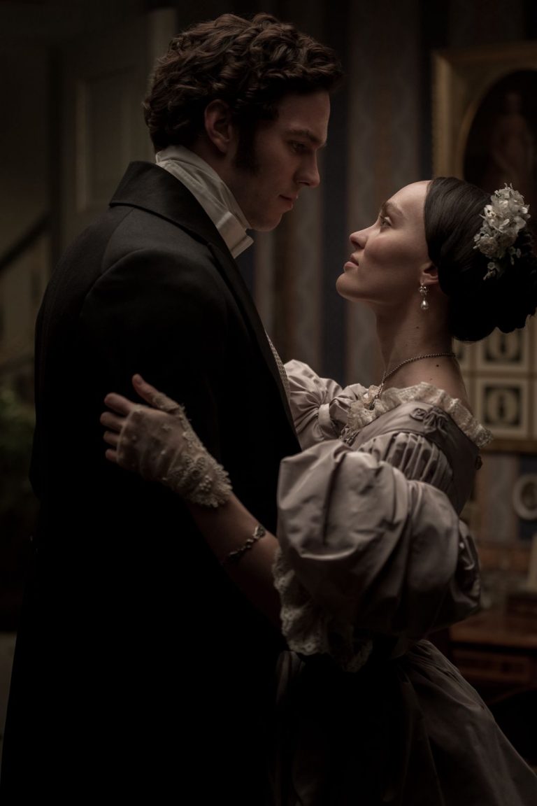 ‘Nosferatu’ di Robert Eggers è un ottimo film di vampiri che non sa fare paura | Rolling Stone ...