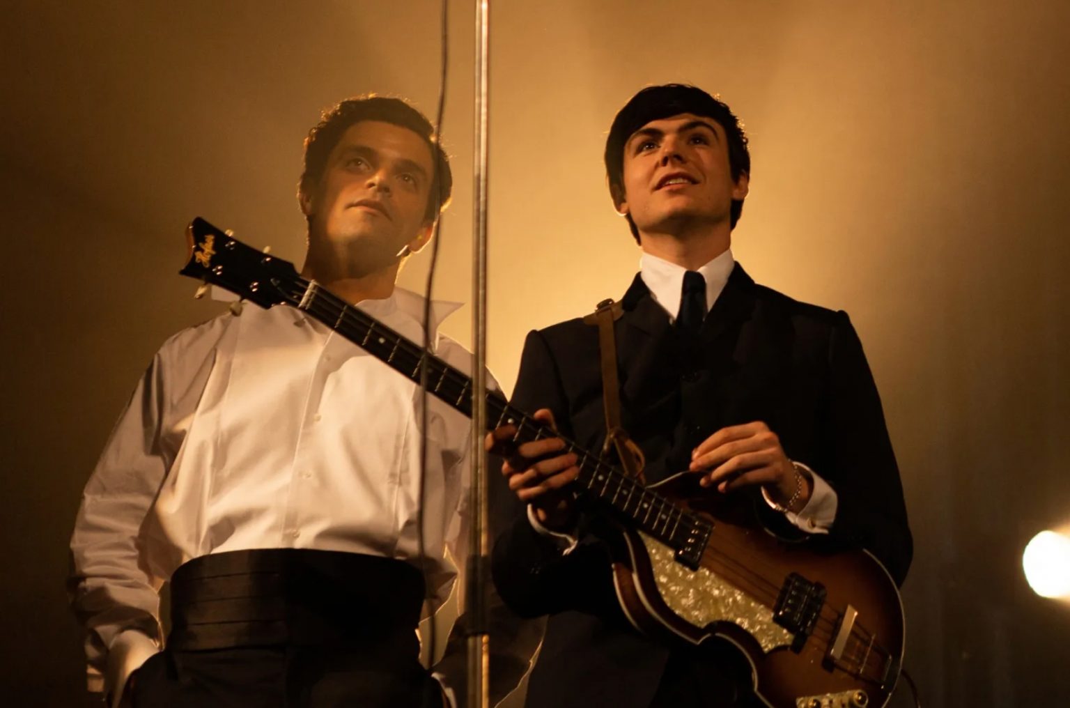 Il manager “maledetto” dei Beatles meritava un grande biopic. ‘Midas ...