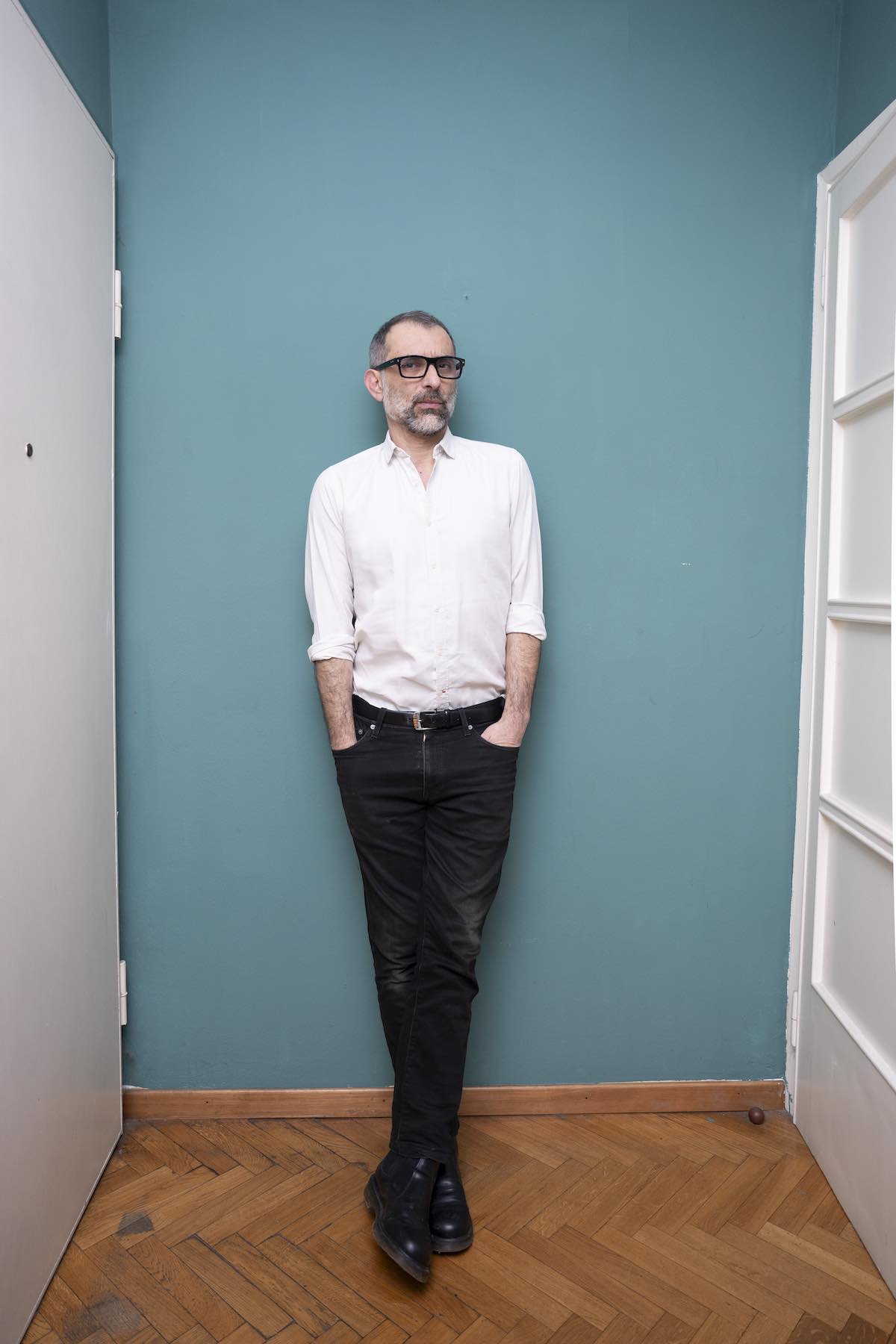 Massimo Coppola prova a sbloccare il presente: torna ‘brand:new’ | Rolling Stone Italia